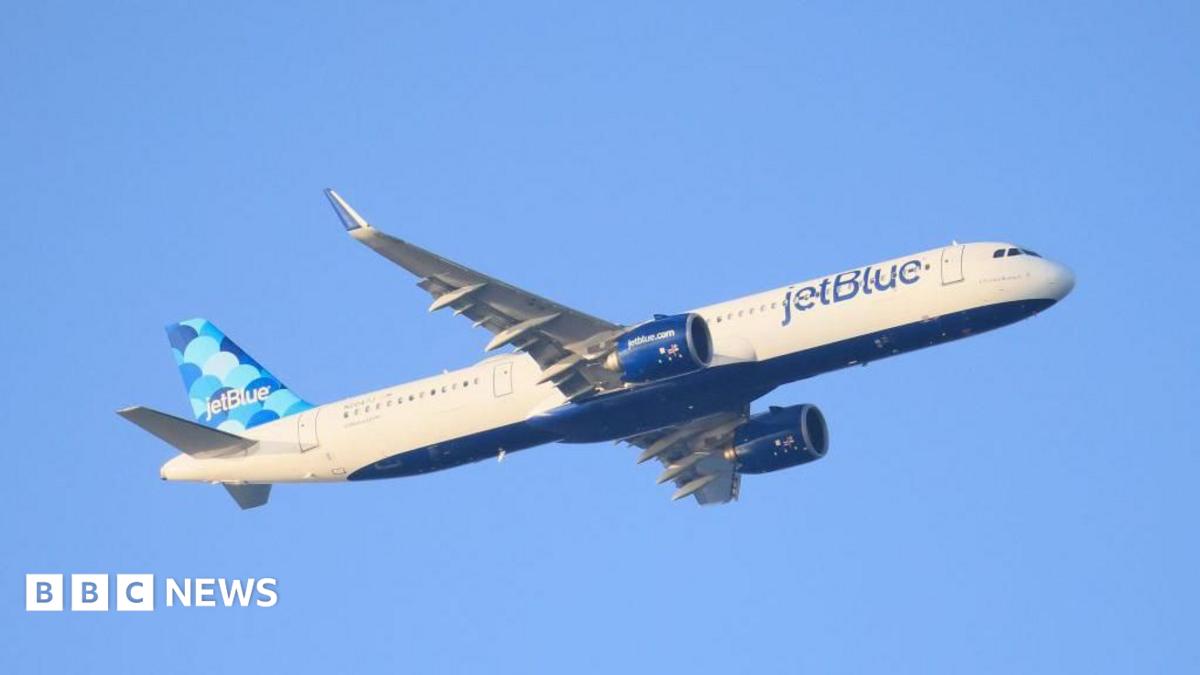 ‘It’s outrageous’ - JetBlue pilot decries near collision with US ...