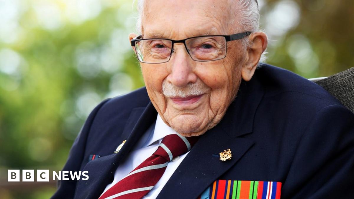 Capt Sir Tom Moore's family defend unauthorised home spa - BBC News