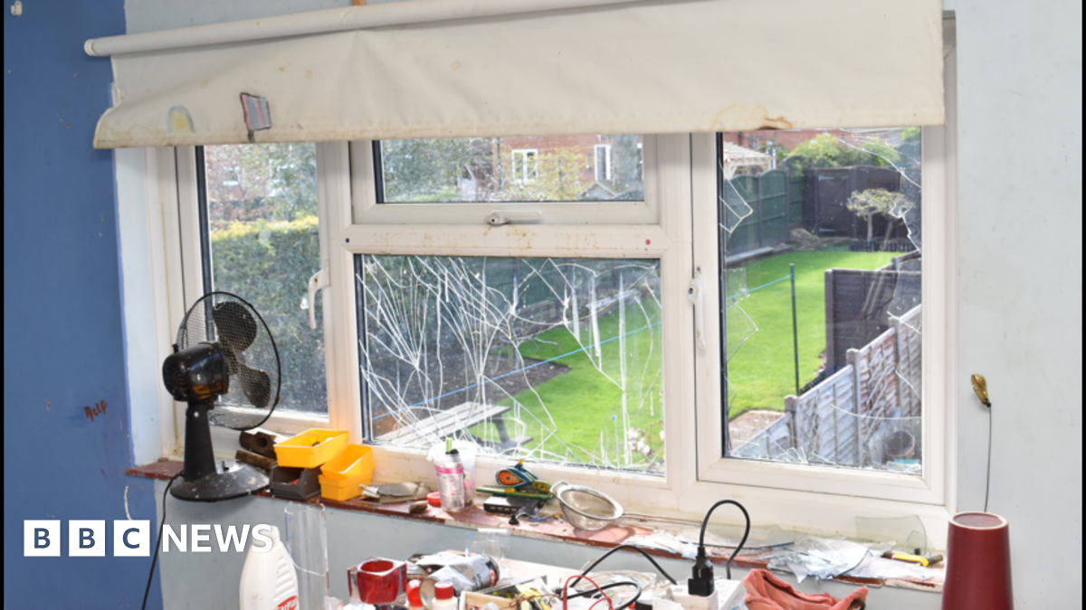 Matthew Haydon found guilty of causing explosion at his house - BBC News