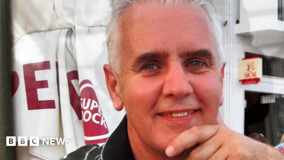 TfL licencing delays a 'matter of life and death', family says - BBC News