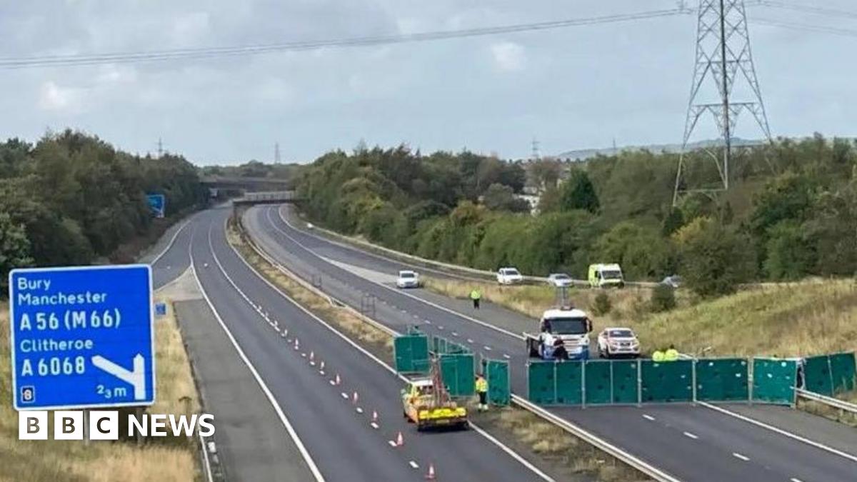M65: 'Dangerous' motorway lighting cuts condemned - BBC News
