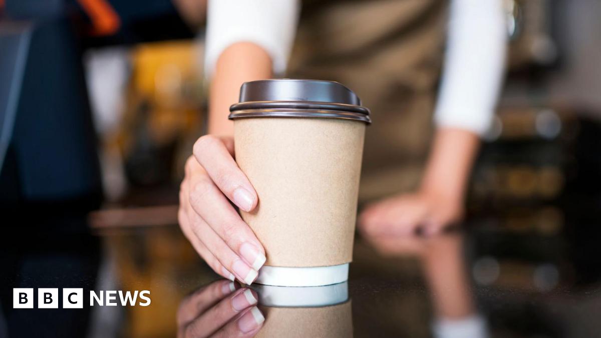 Could Scots soon be charged extra 25p for single-use cups? - BBC News