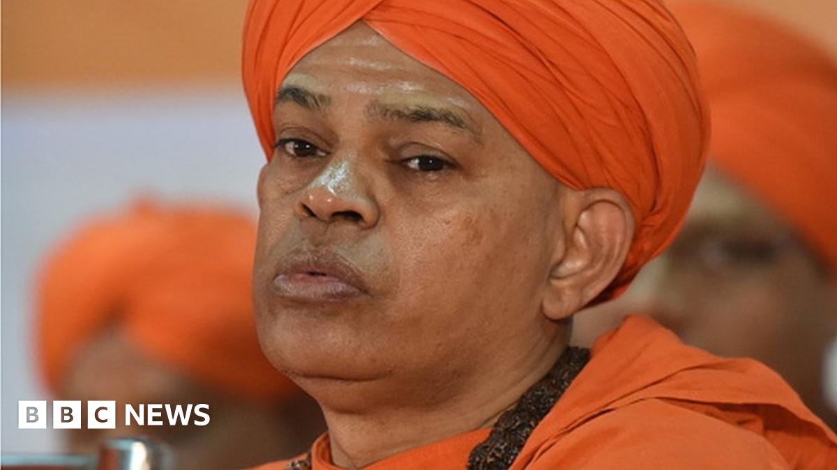 Shivamurthy Murugha Sharanaru: Lingayat leader arrested for allegedly ...