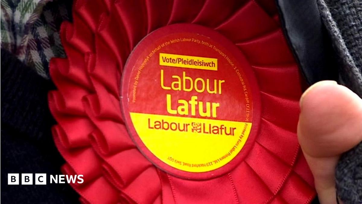 Welsh Labour leader election to use one-member-one-vote - BBC News