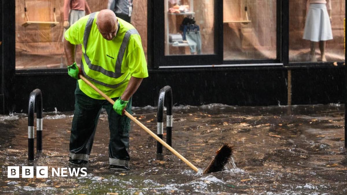 UK weather: Storms and rain bring flash floods to southern England ...