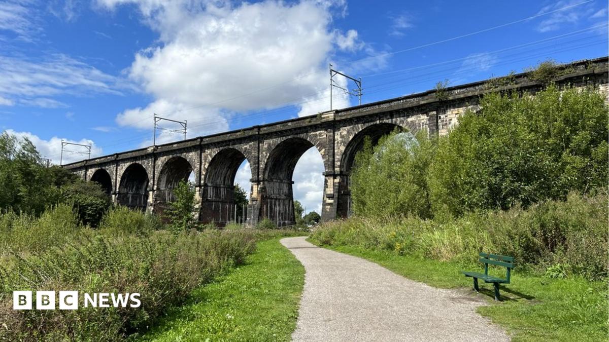 Revamp under way for world's first railway viaduct - BBC News