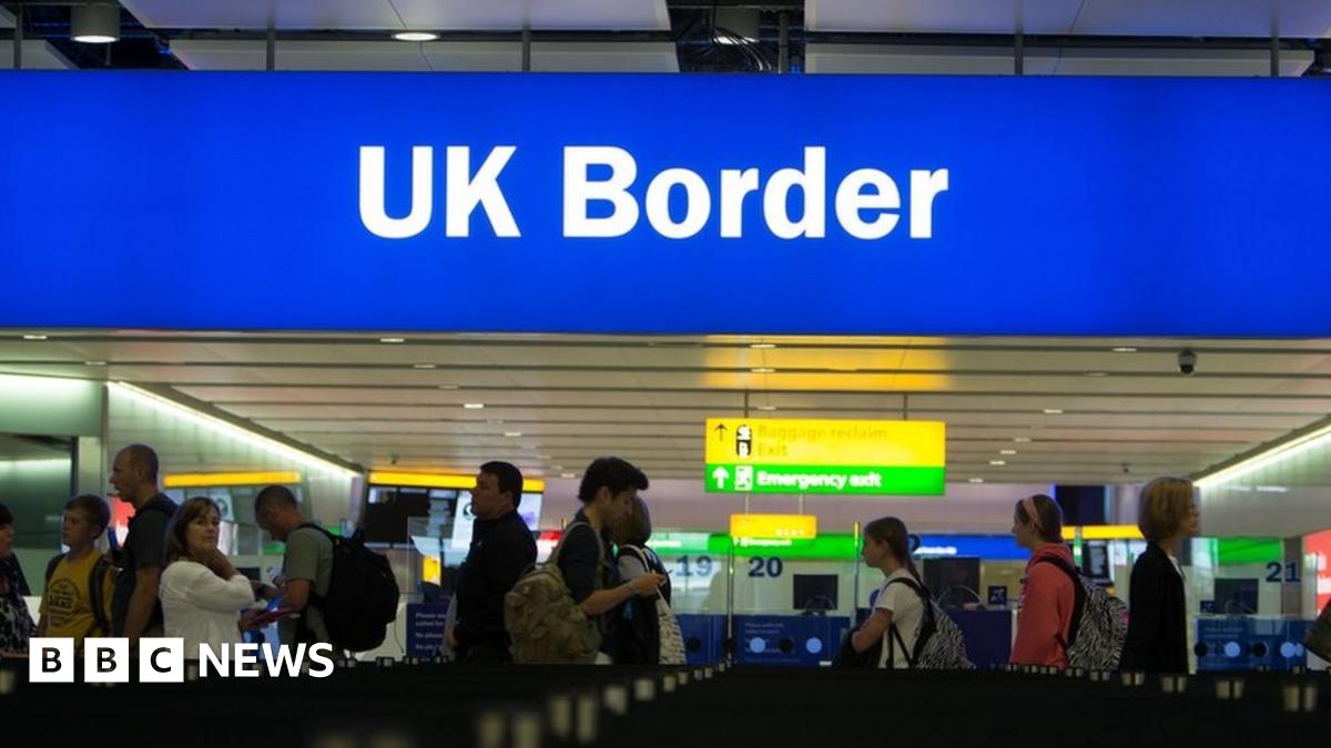EU referendum: Immigration target 'impossible' in EU, Vote Leave says ...