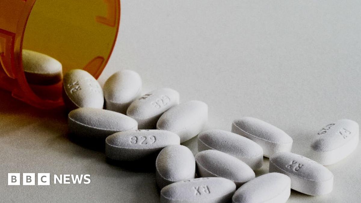 Tens of millions of prescription drugs on the black market - BBC News