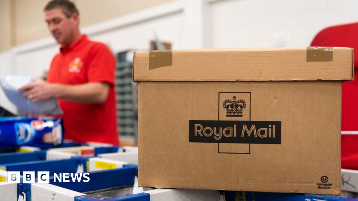 Royal Mail: Overseas post still disrupted after 'cyber incident' - BBC News