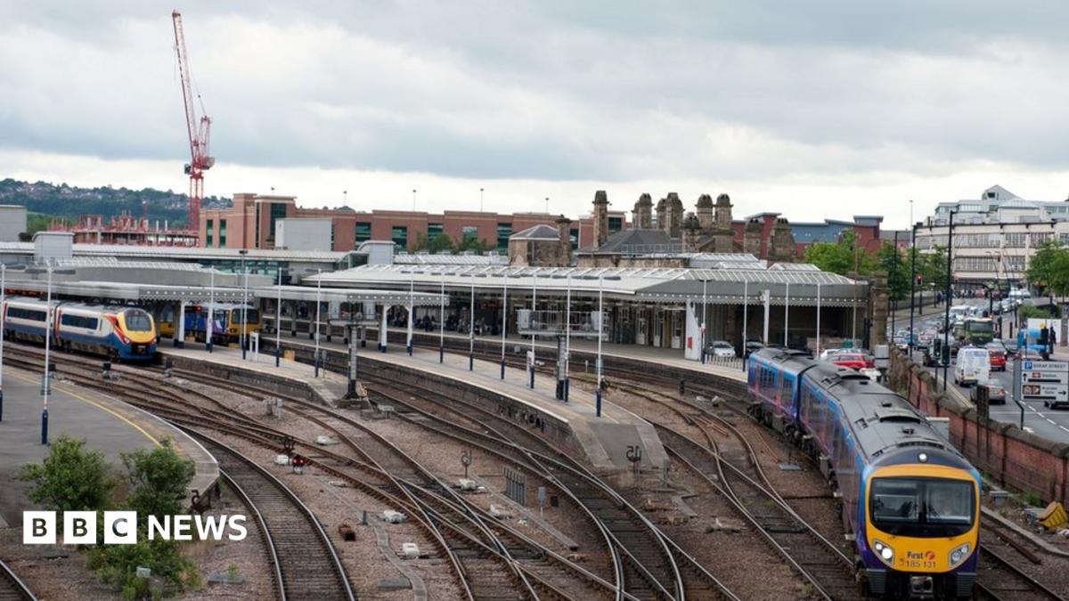 Sheffield-Huddersfield rail route gets £48m boost - BBC News