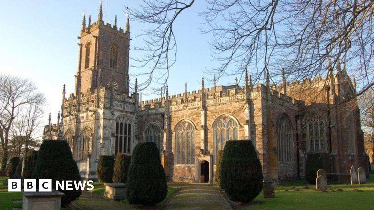 Devon bell-ringers celebrate 150th anniversary - BBC News