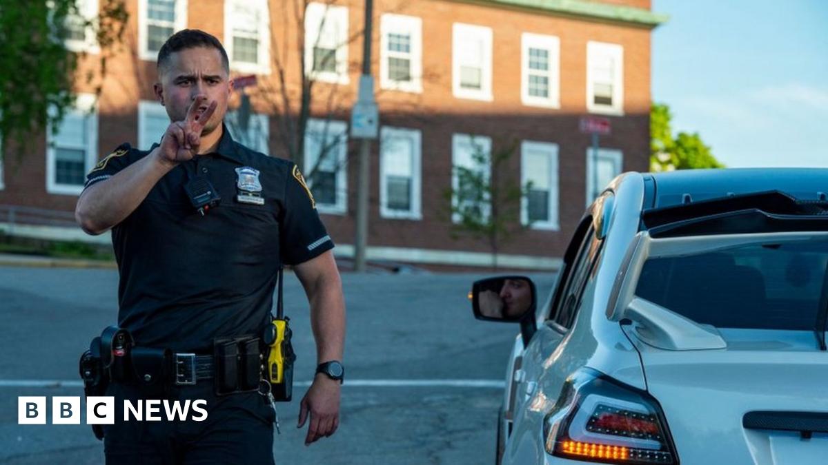 Why do so many police traffic stops turn deadly? - BBC News