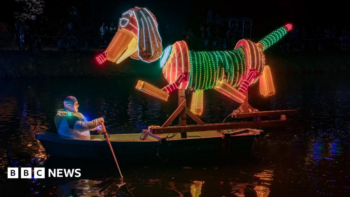 Matlock Bath Illuminations: First event of season held - BBC News