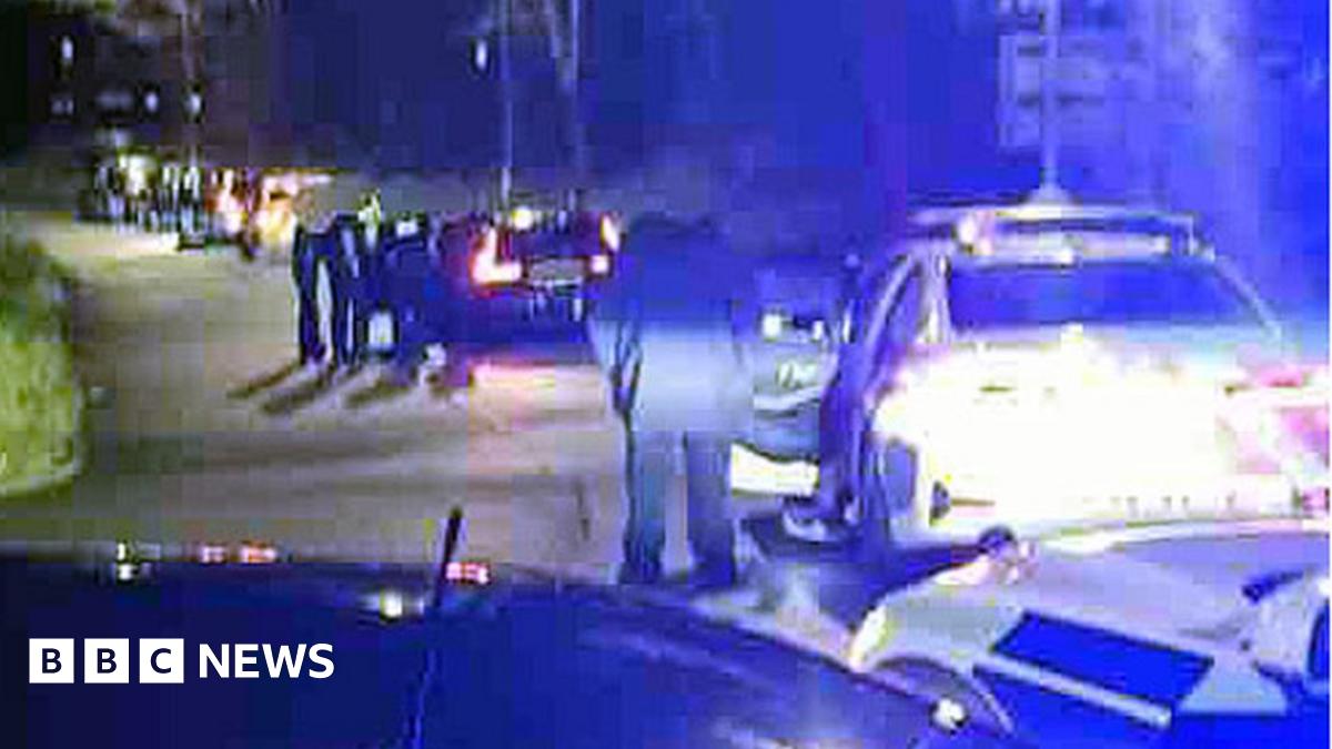 Wolverhampton: Seven men arrested on suspicion of kidnap - BBC News