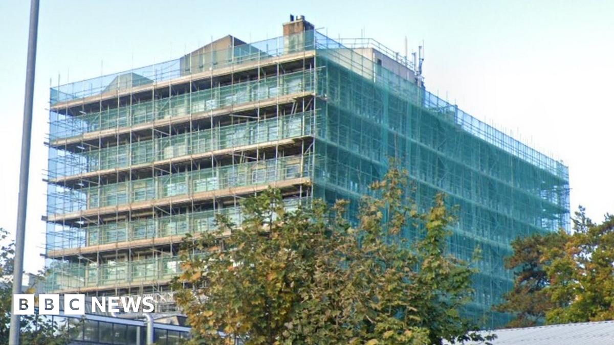 Wycombe Hospital approaching end of life - NHS trust - BBC News