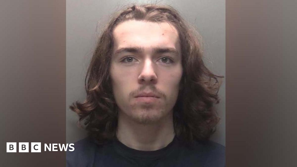 Man charged with Elle Edwards murder appears in court - BBC News