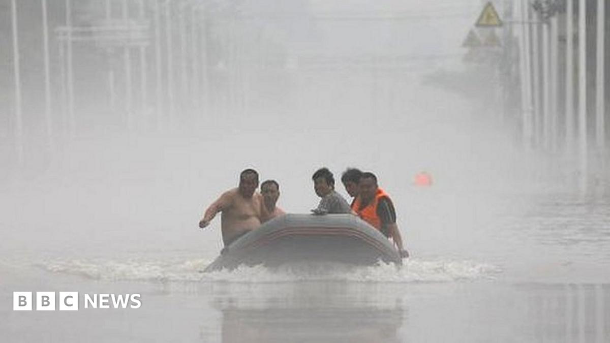 China floods: Torrential rains in Hebei province leave 10 dead - BBC News