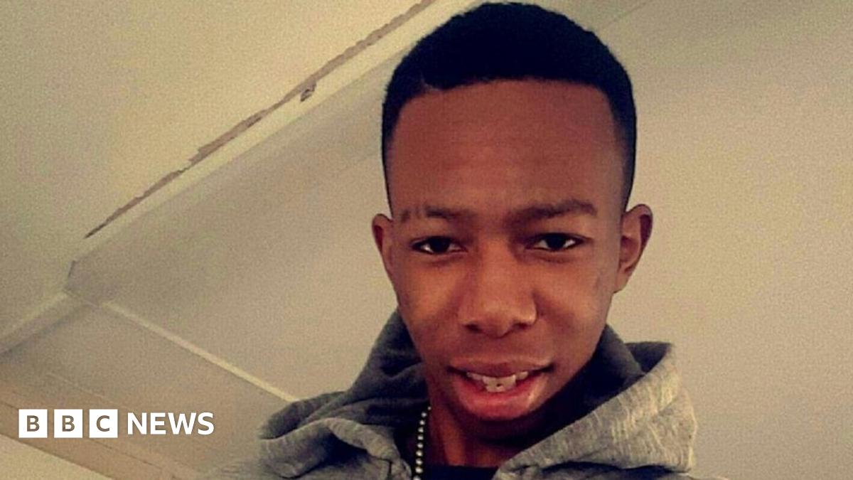 Three teenagers jailed for killing rapper Mdot over a bicycle - BBC News