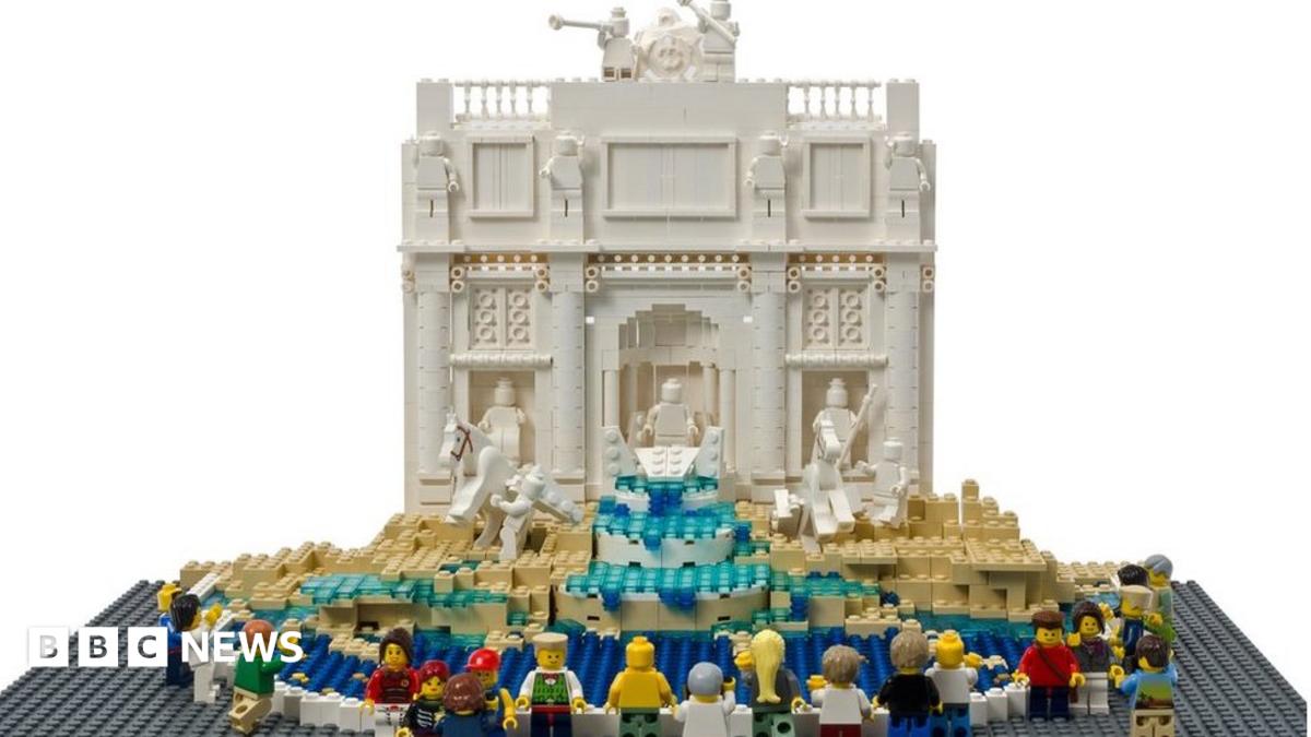 Lego landmarks: Warren Elsmore's Brick City exhibition opens - BBC News