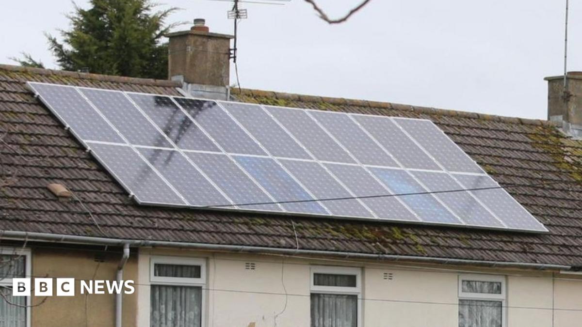 Swindon Borough Council sets aside £7m for new roofs and solar panels ...
