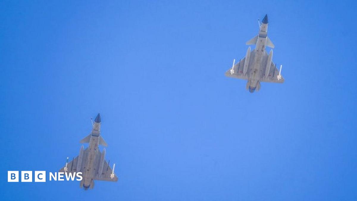 Taiwan reports 'record number' of Chinese jets in its air defence zone ...