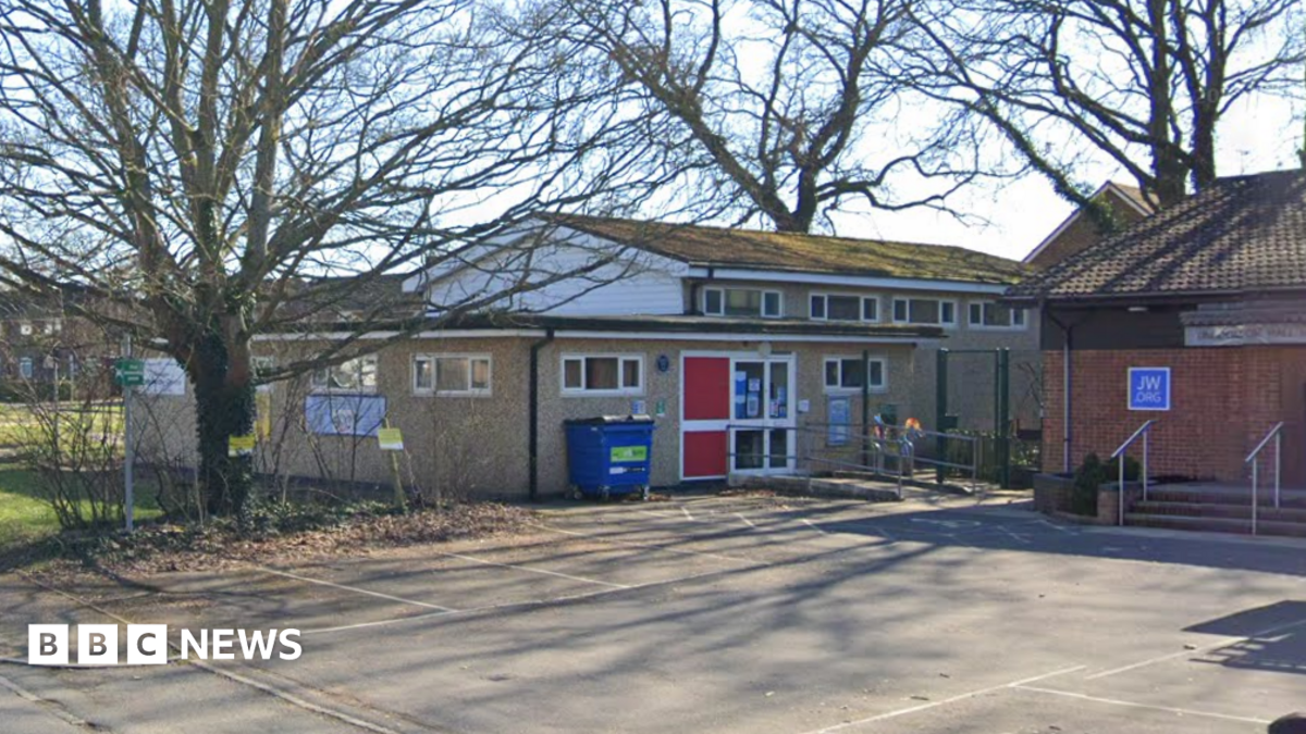 West Sussex: New polling centre set up as group refuses to leave - BBC News
