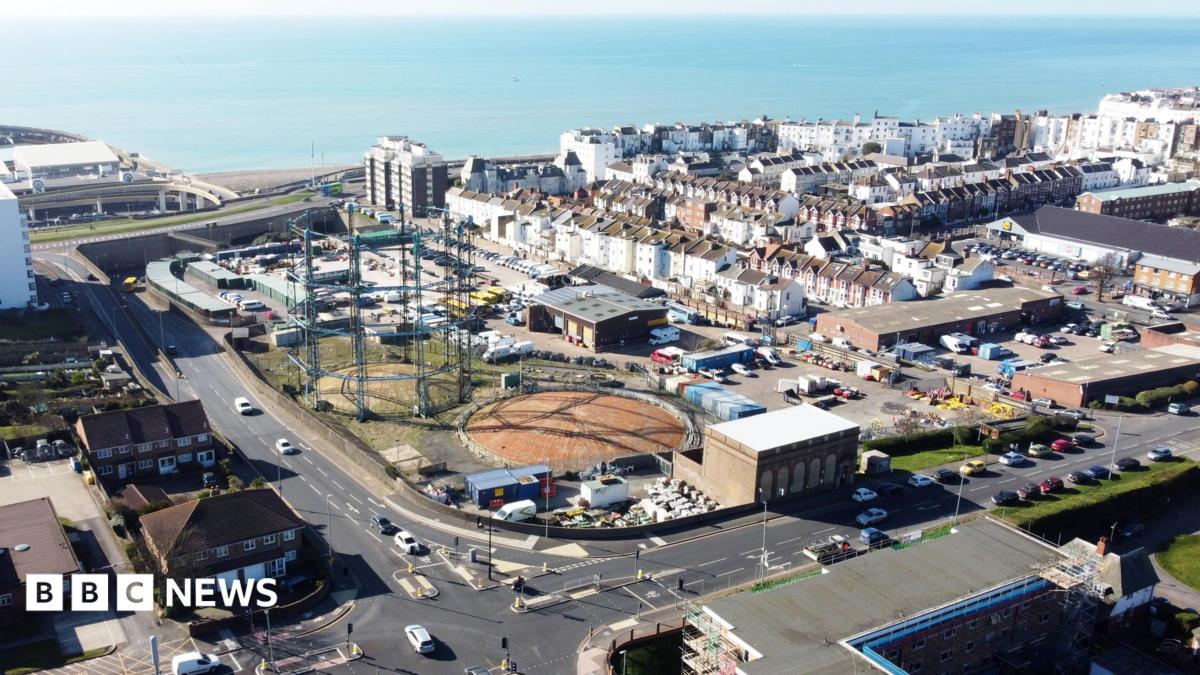 Public inquiry starts into rejected Brighton Gasworks homes plan - BBC News