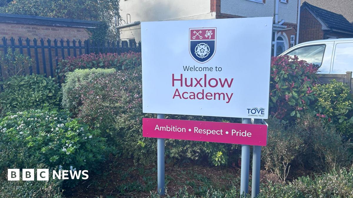 Three arrested after Irthlingborough Huxlow Academy lockdown - BBC News