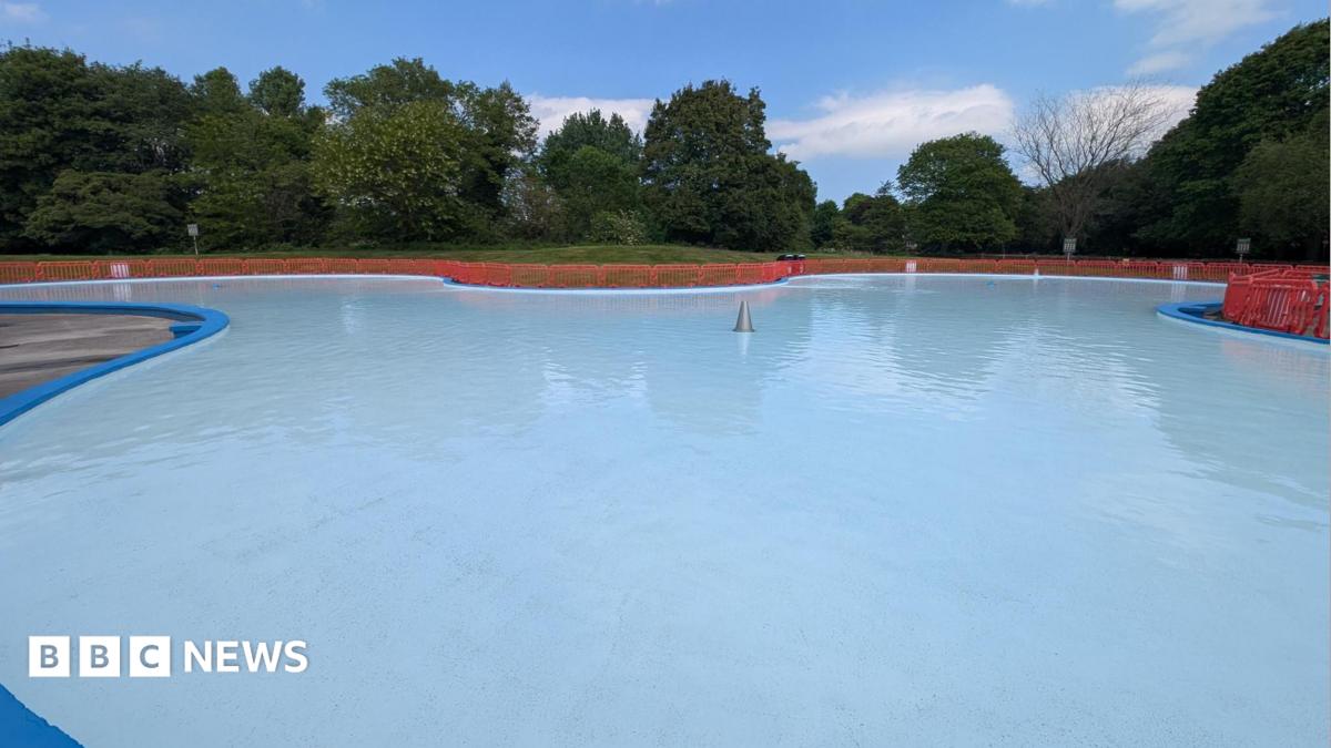 Council announces Markeaton Park paddling pool will reopen - BBC News