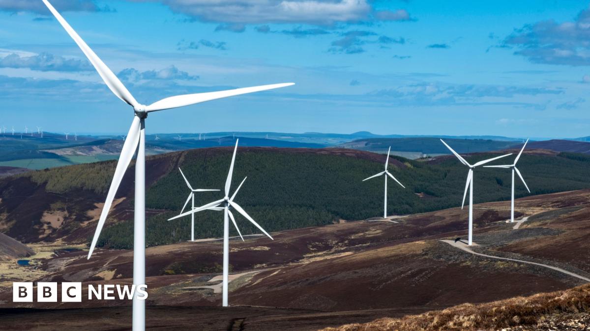 Overcharging Moray wind farm to pay back more than £5 million - BBC News
