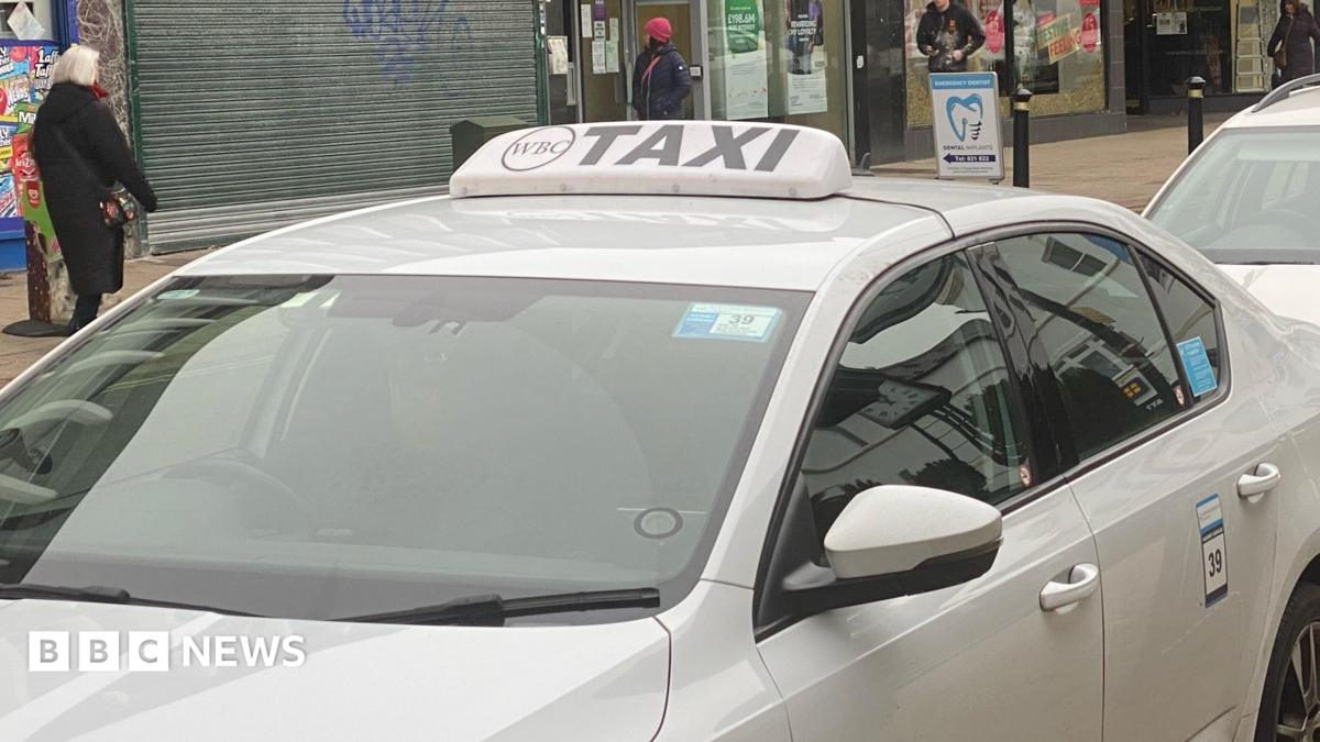 Worthing: Taxi fare increase requested by drivers approved - BBC News