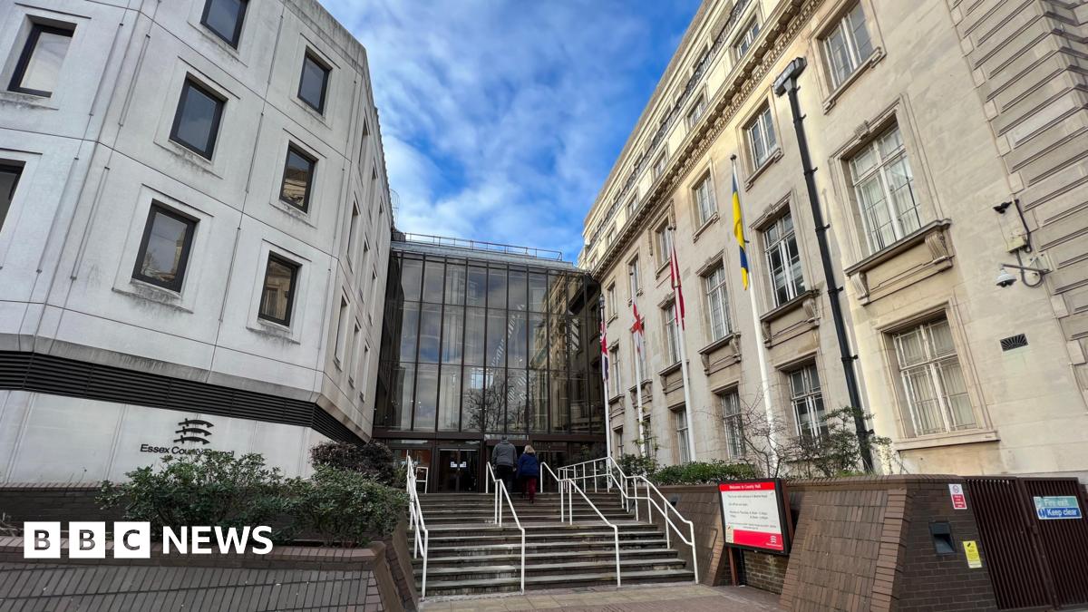 Essex Chambers of Commerce calls for mayoral devolution - BBC News