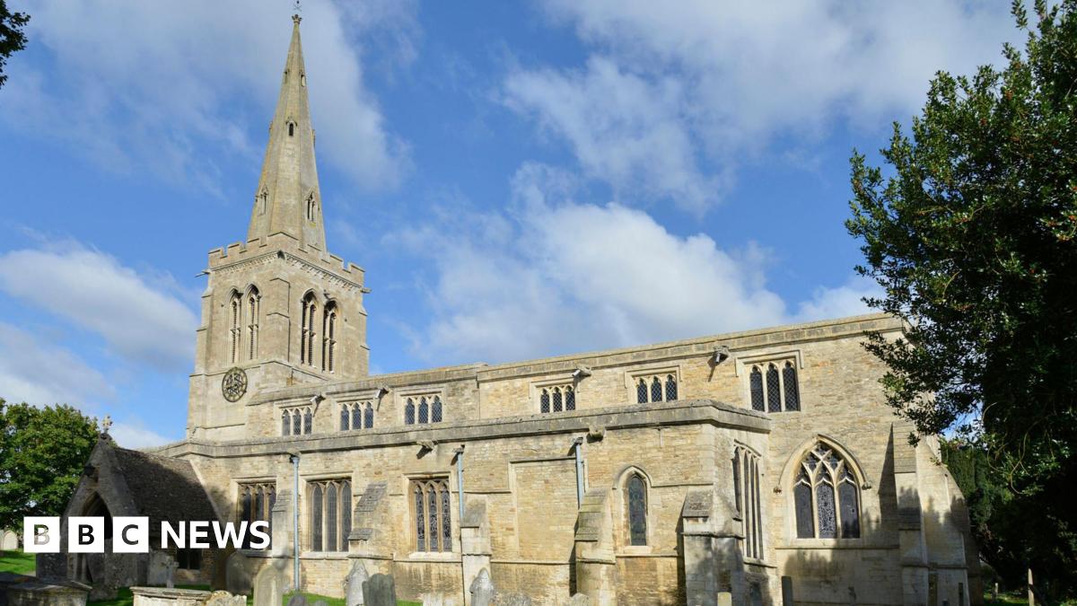 Three East of England churches win at UK awards - BBC News