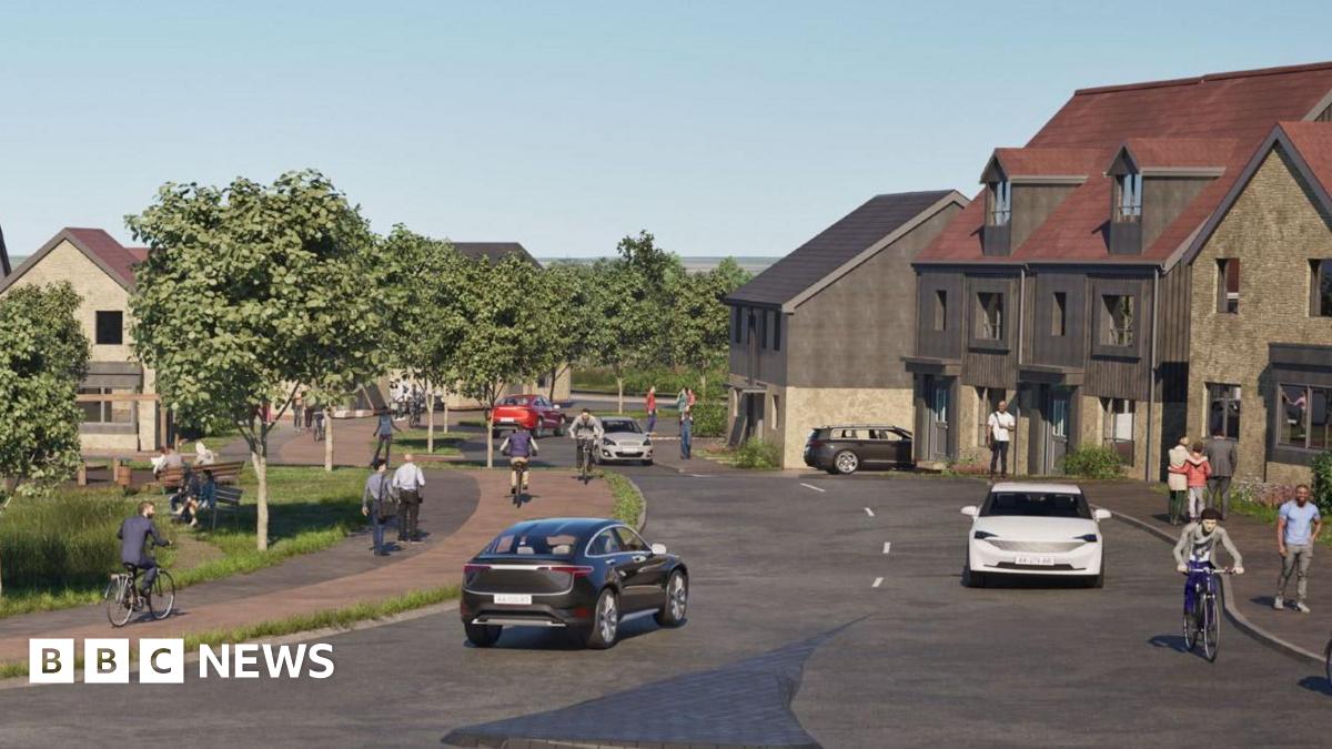 Bishop's Cleeve new homes: Developer applies to build 100 - BBC News