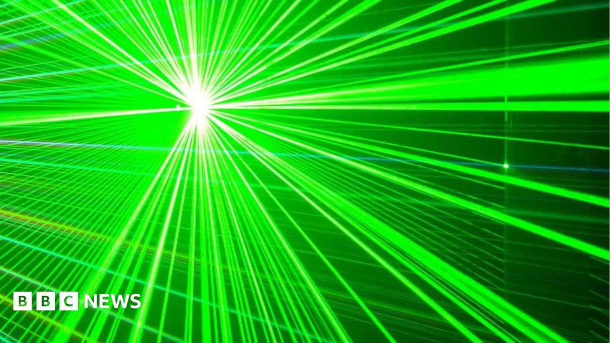 Skipton man's vision 'permanently changed' after laser attack - BBC News