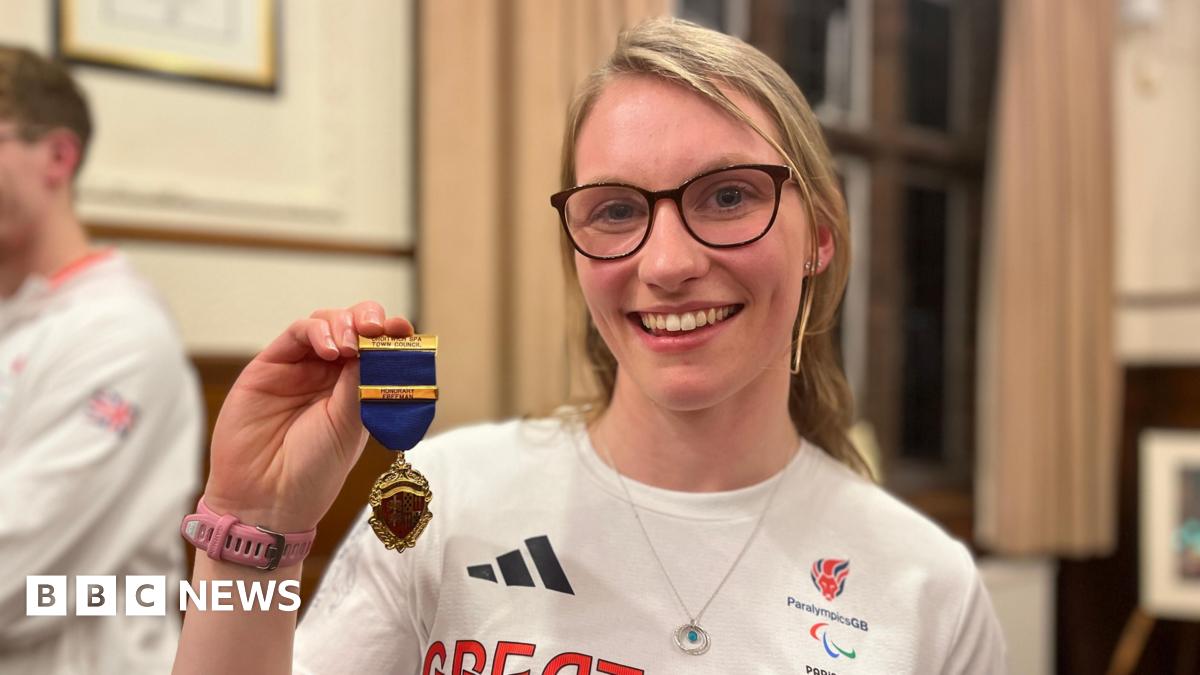Rebecca Redfern MBE: Droitwich key to my Paralympic gold success - BBC News