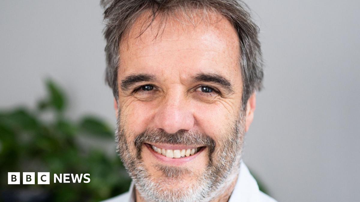 Former MP appointed Cornwall NHS Trust chair - BBC News