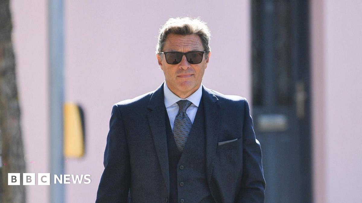 Jersey lawyer David Steenson jailed for drink-driving and crash - BBC News