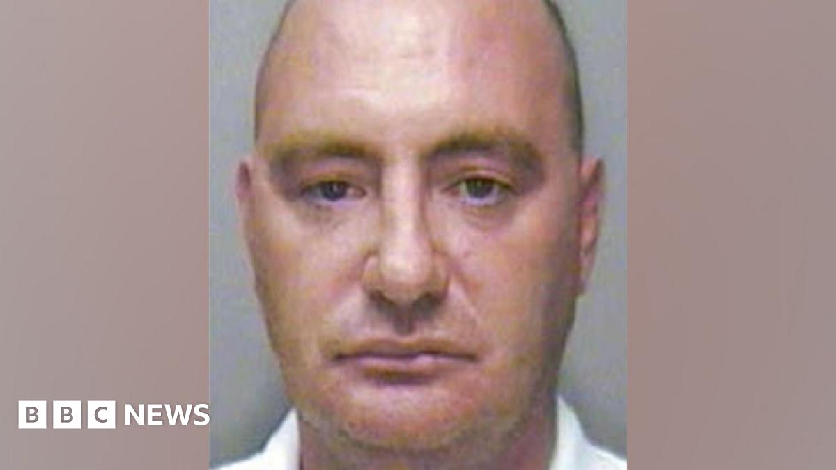 Huyton Firm's kill plot revealed as final member convicted - BBC News