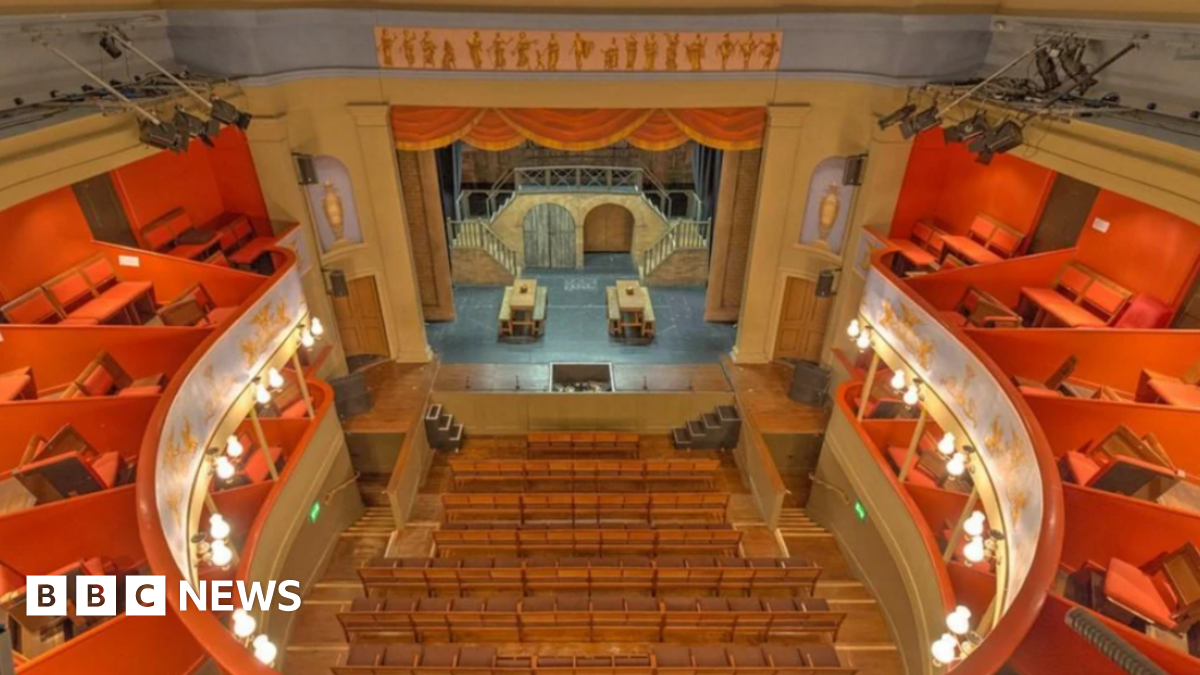 Suffolk arts projects awarded £500k after county council cutbacks - BBC ...