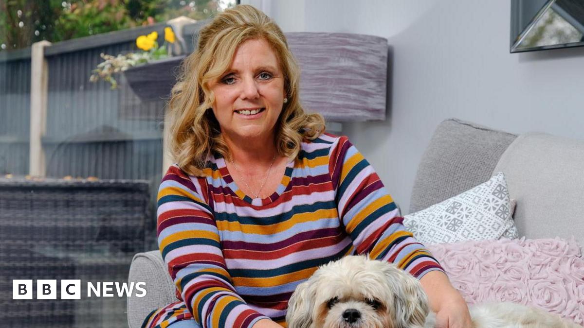 Streetly gran forced to crowdfund her cancer treatment - BBC News