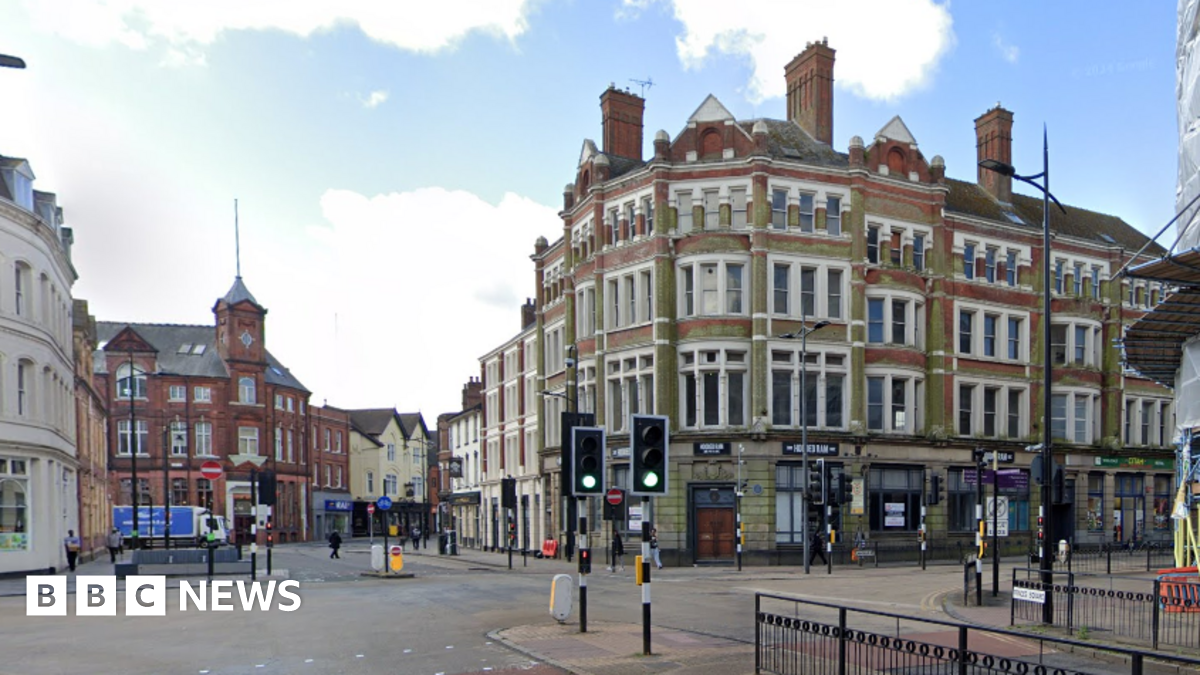 Residents evacuated as fire shuts city centre road in Wolverhampton - BBC News