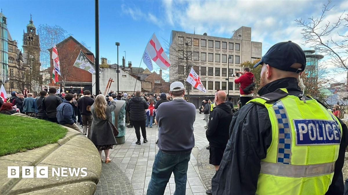 Seven arrested at Sheffield protests - BBC News