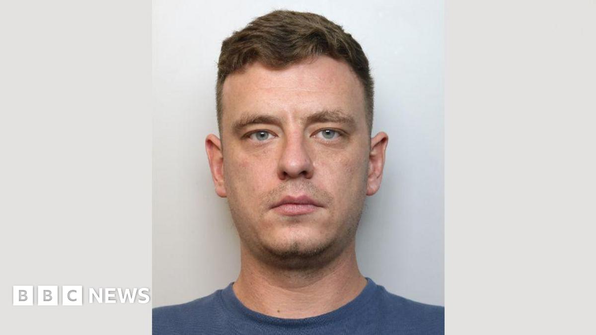 Wiltshire man jailed for stabbing ex-girlfriend's partner - BBC News