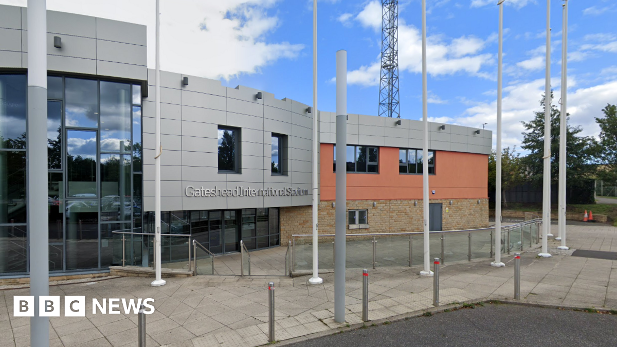 Cash boost for revamp of ex-Gateshead Council leisure centres - BBC News