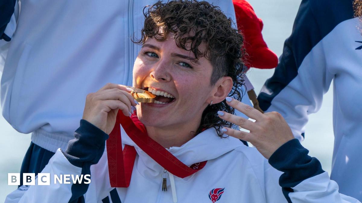 Bromsgrove rower Lauren Rowles 'wanted to make history' with Paralympic ...