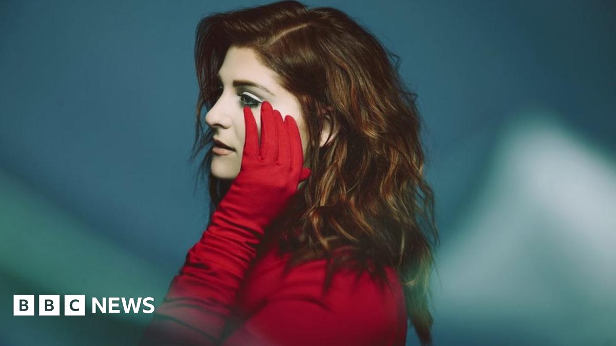 Meghan Trainor interview: 'I want to be an icon' - BBC News