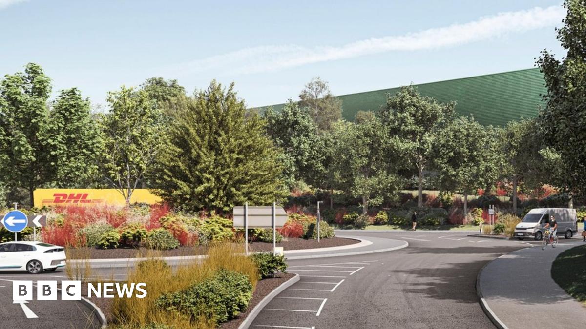National Highways drops concern over DHL Towcester warehouse - BBC News
