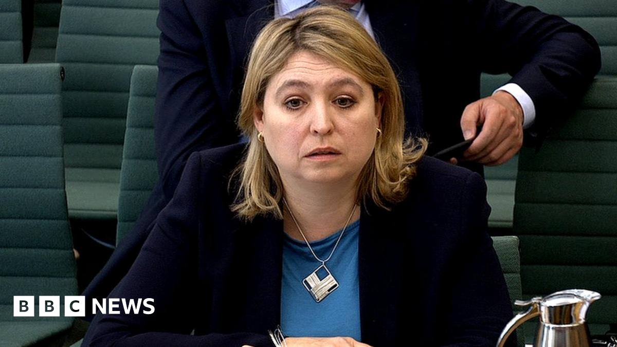 Stormont MLAs paid £9m since assembly suspended - BBC News