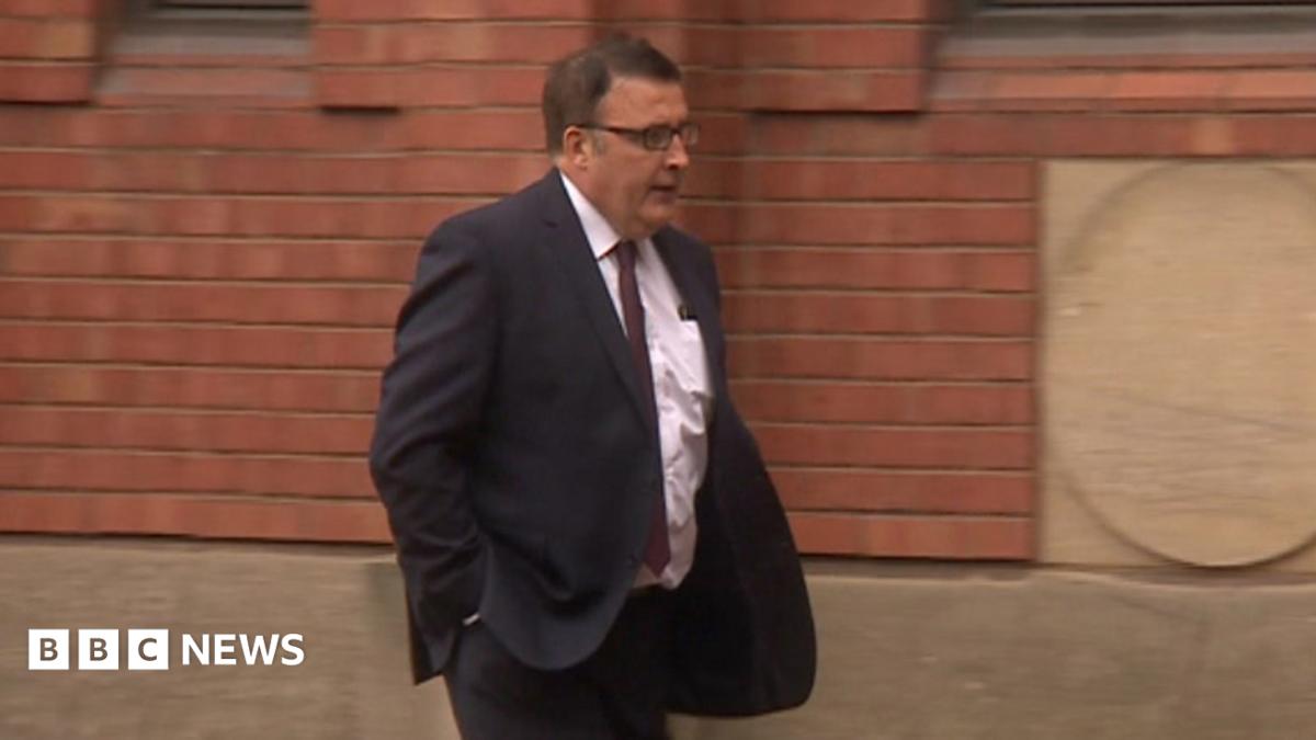 Hull councillor Steven Bayes guilty of child images charges - BBC News